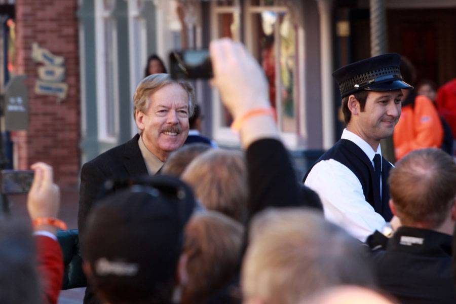 Tony Baxter Gets His Window on Main Street : EndorExpress
