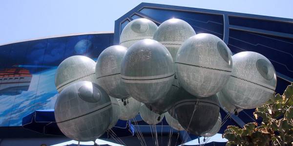 Of Death Star Balloons and Popcorn Buckets : EndorExpress