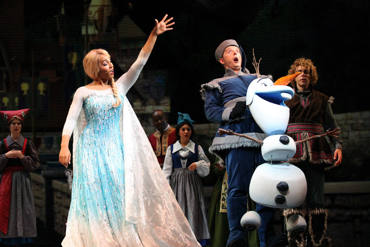 Frozen Comes to Life at Disneyland – And I Actually Liked It : EndorExpress