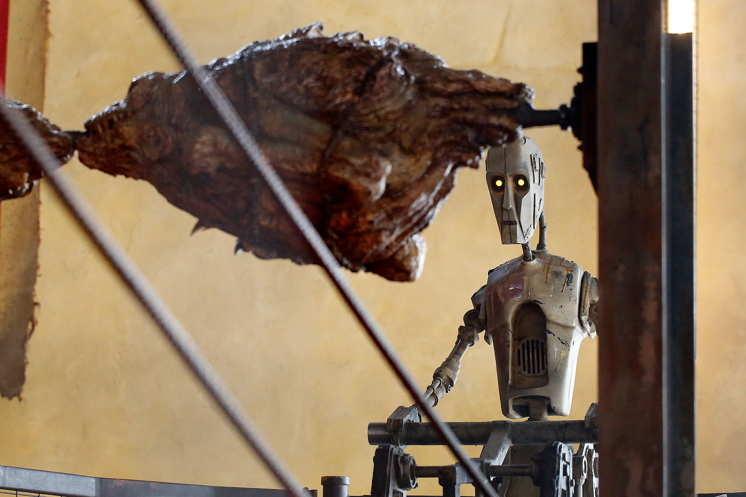 ALL of the Droids you’re Looking For at Galaxy’s Edge : EndorExpress