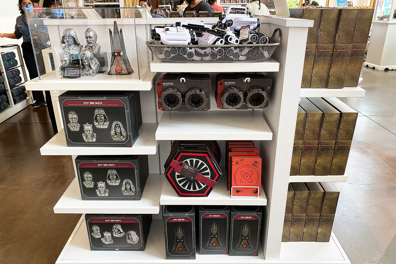 ‘WonderGround Gallery presents Star Wars Trading Post’ Opens at ...