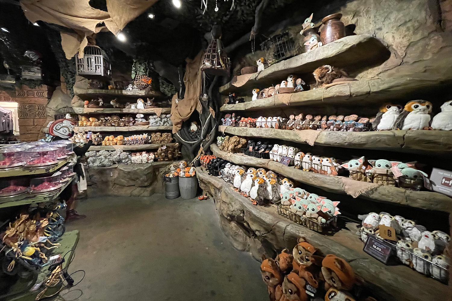 A Look Inside Disneyland’s Star Wars Trading Post 2.0 : EndorExpress