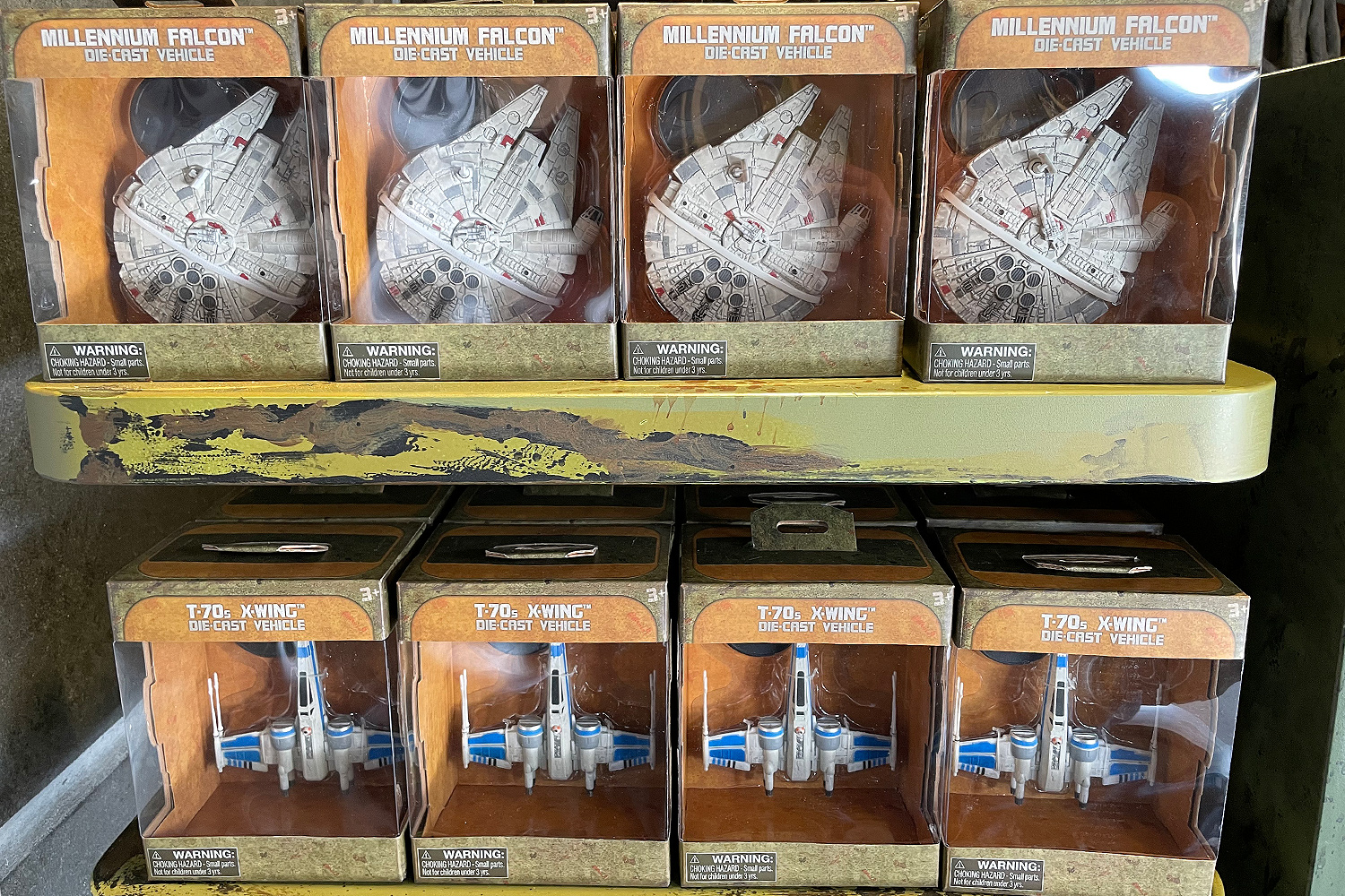 A Look Inside Disneyland’s Star Wars Trading Post 2.0 : EndorExpress