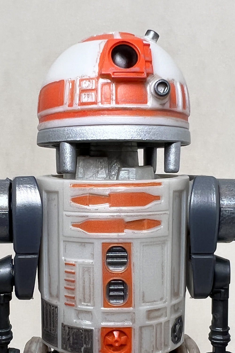 The Mandalorian Droid Factory 4-Pack: Closer Look : EndorExpress